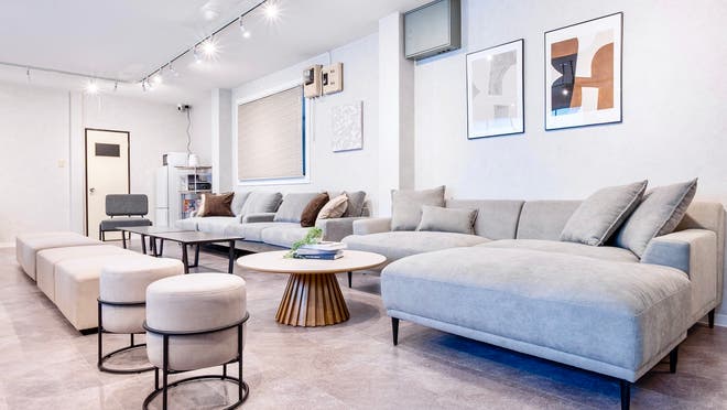 浜松町駅徒歩5分🚃最大34名着席🎉大型スクリーン&プロジェクター🎬映画・大人気ゲーム機🎮の写真8