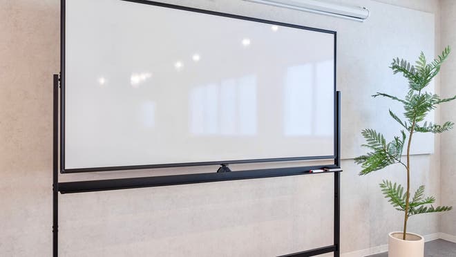 浜松町駅徒歩5分🚃最大34名着席🎉大型スクリーン&プロジェクター🎬映画・大人気ゲーム機🎮の写真12