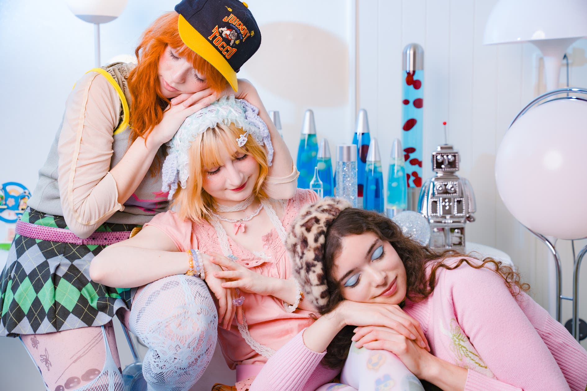 平成/SF/ブラウン管/遊園地/スペースエイジ/白壁/商店街/コスプレ/MV/前撮り/かわいい/ペット可/商店街/蒲田駅徒歩2分の写真14