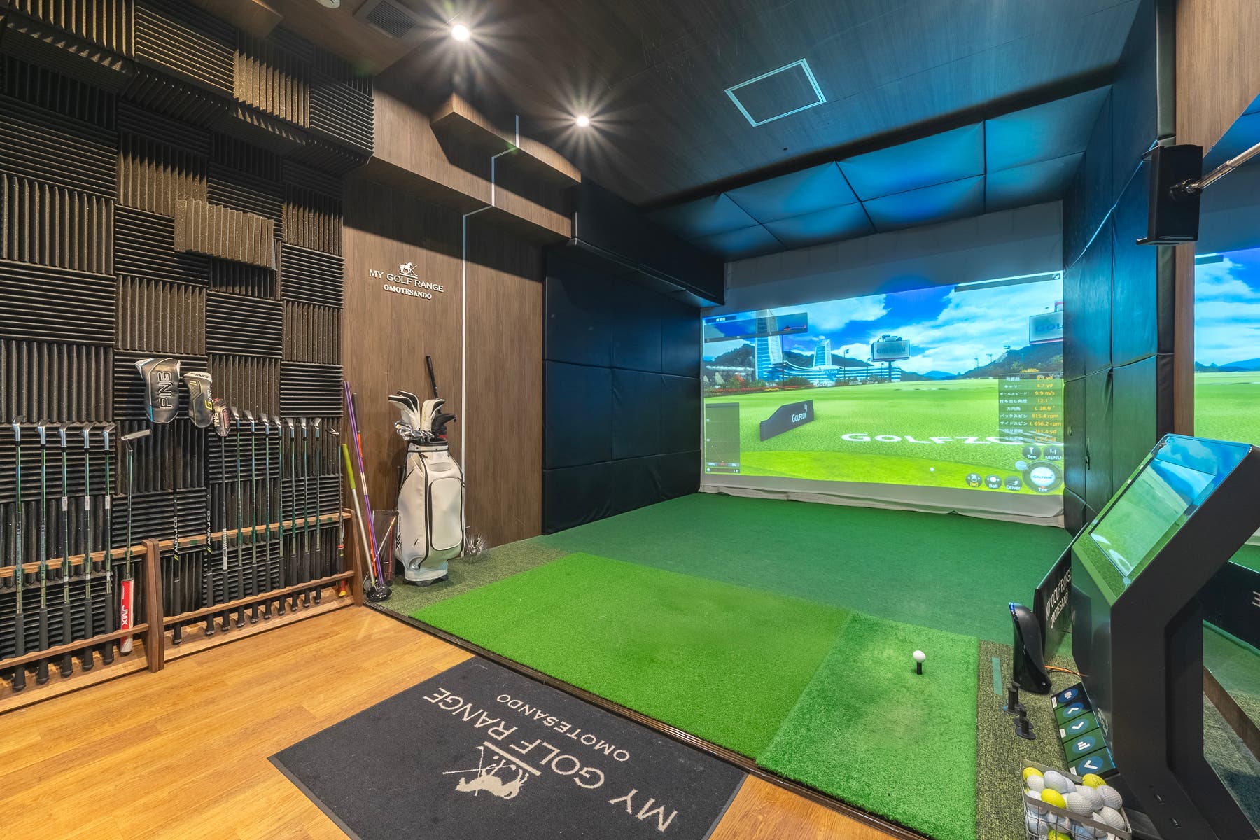 【完全個室】ラグジュアリーゴルフスタジオ⛳️  表参道駅より徒歩4分🚶 冷蔵庫完備✨851_MY GOLF RANGE表参道の写真1