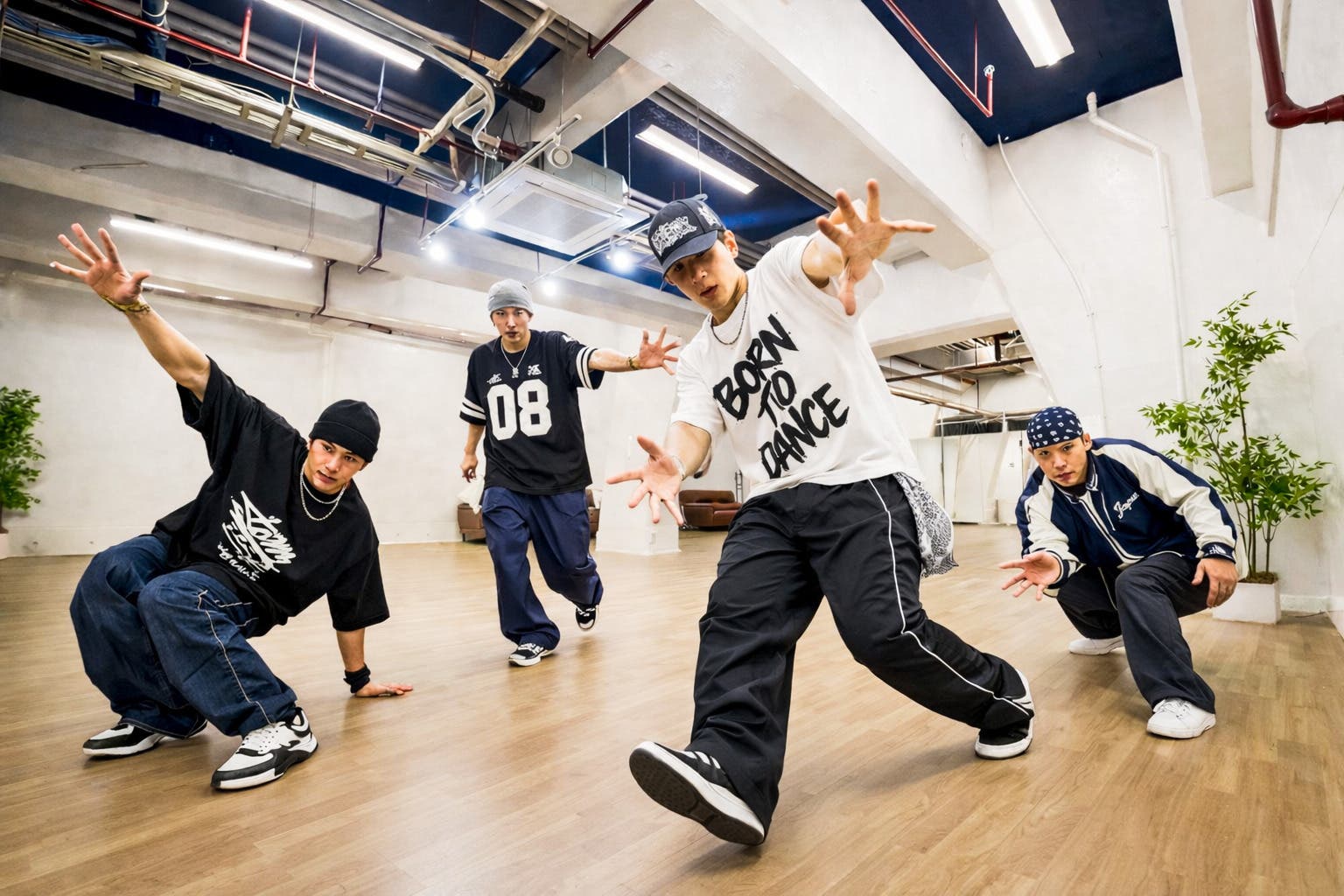 【グンカン・ベース 】圧巻200㎡｜高音質スピーカー・プロ用音響・マイク完備｜大音量OK｜イベント・ダンス・楽器練習に最適｜の写真2