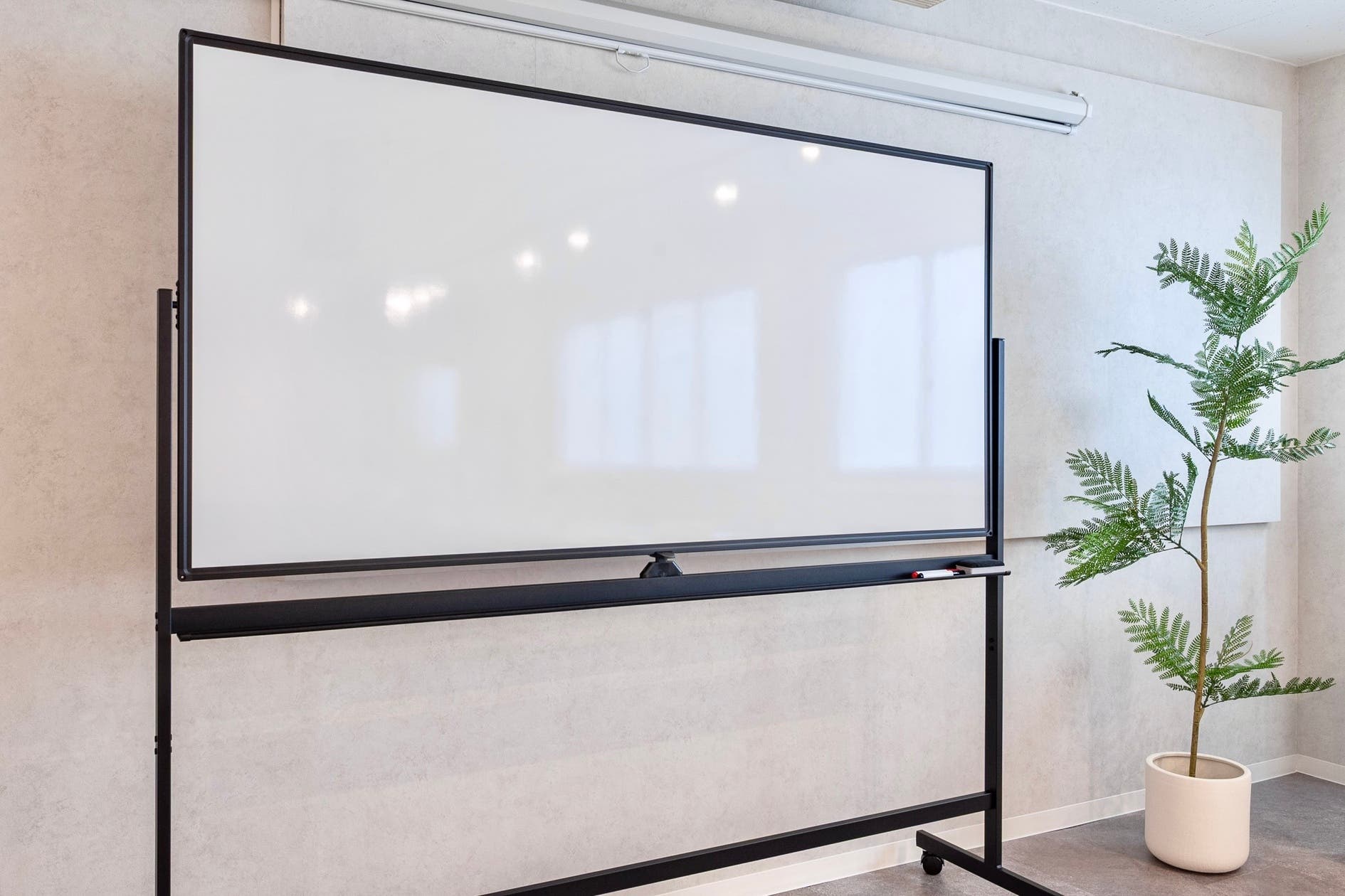 ホワイトボードの画像1