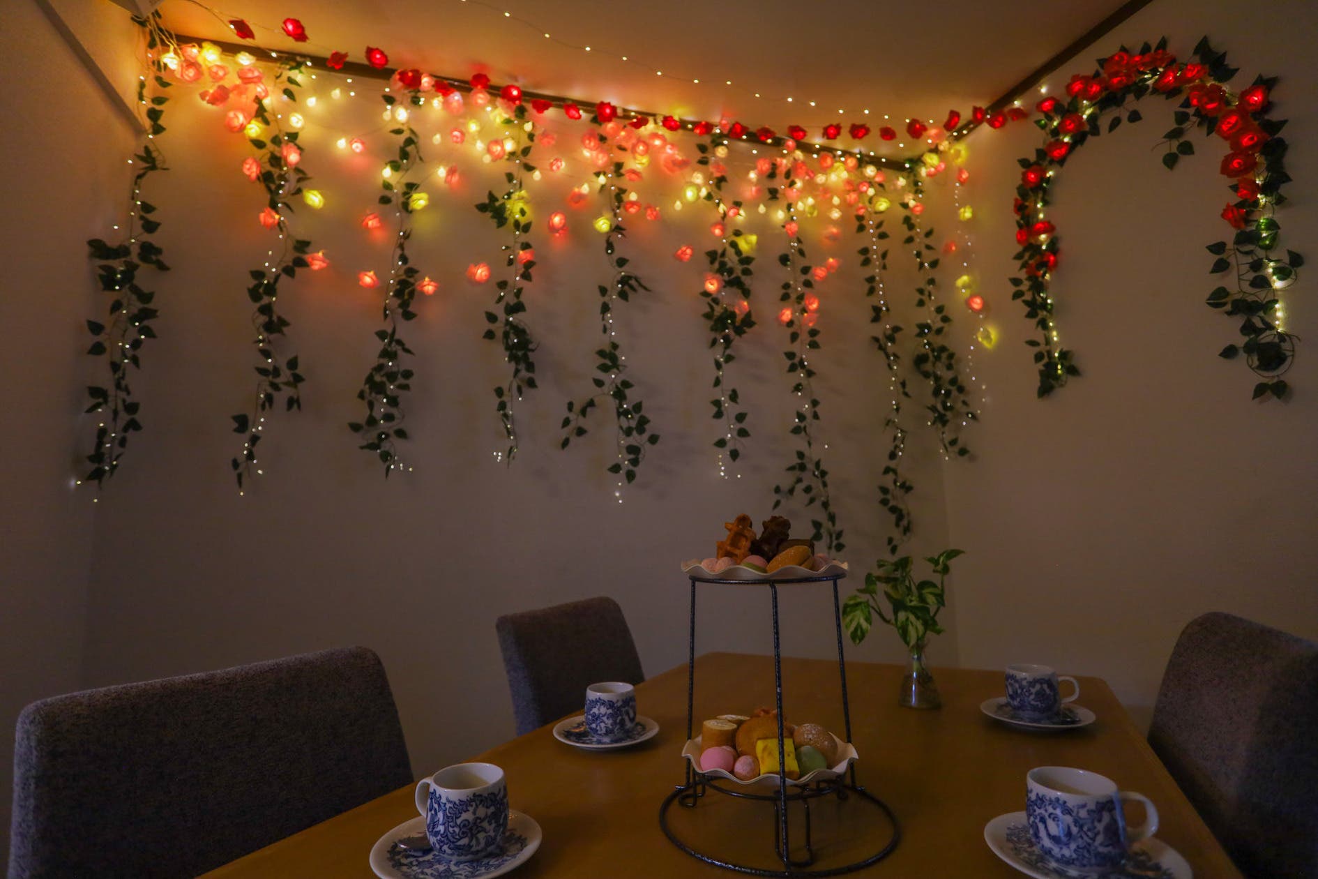 🌟【金山駅徒歩3分】💗ローズガーデンイルミネーション🌹✨声で点灯！誕生日・女子会・推し活・撮影に💖キッチン&夜景もの写真4