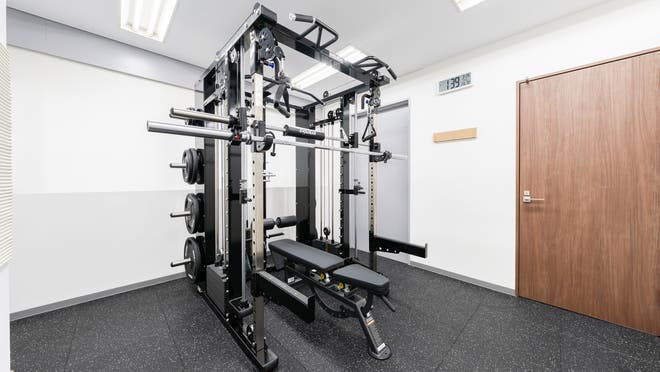 【池袋駅南口5分】1日1回スタッフ完全清掃のハイクオリティレンタルジムの写真3