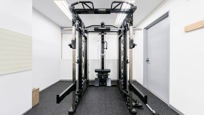 【池袋駅南口5分】1日1回スタッフ完全清掃のハイクオリティレンタルジムの写真6