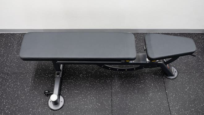 【池袋駅南口5分】1日1回スタッフ完全清掃のハイクオリティレンタルジムの写真9