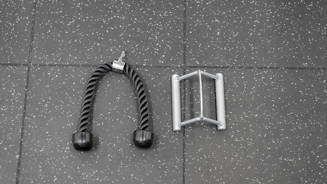 【池袋駅南口5分】1日1回スタッフ完全清掃のハイクオリティレンタルジムの写真11