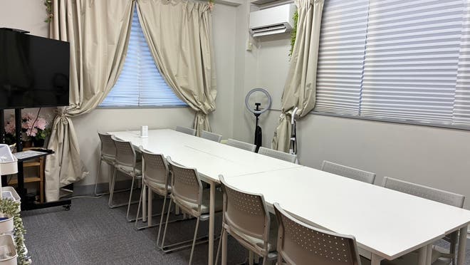 大手町A2🚶♀️神田駅西口🚶♀️3分🍀12名(+4名)🍀 会議/勉強会/ボードゲーム/研修/設備無料✨1日プラン✨の写真3