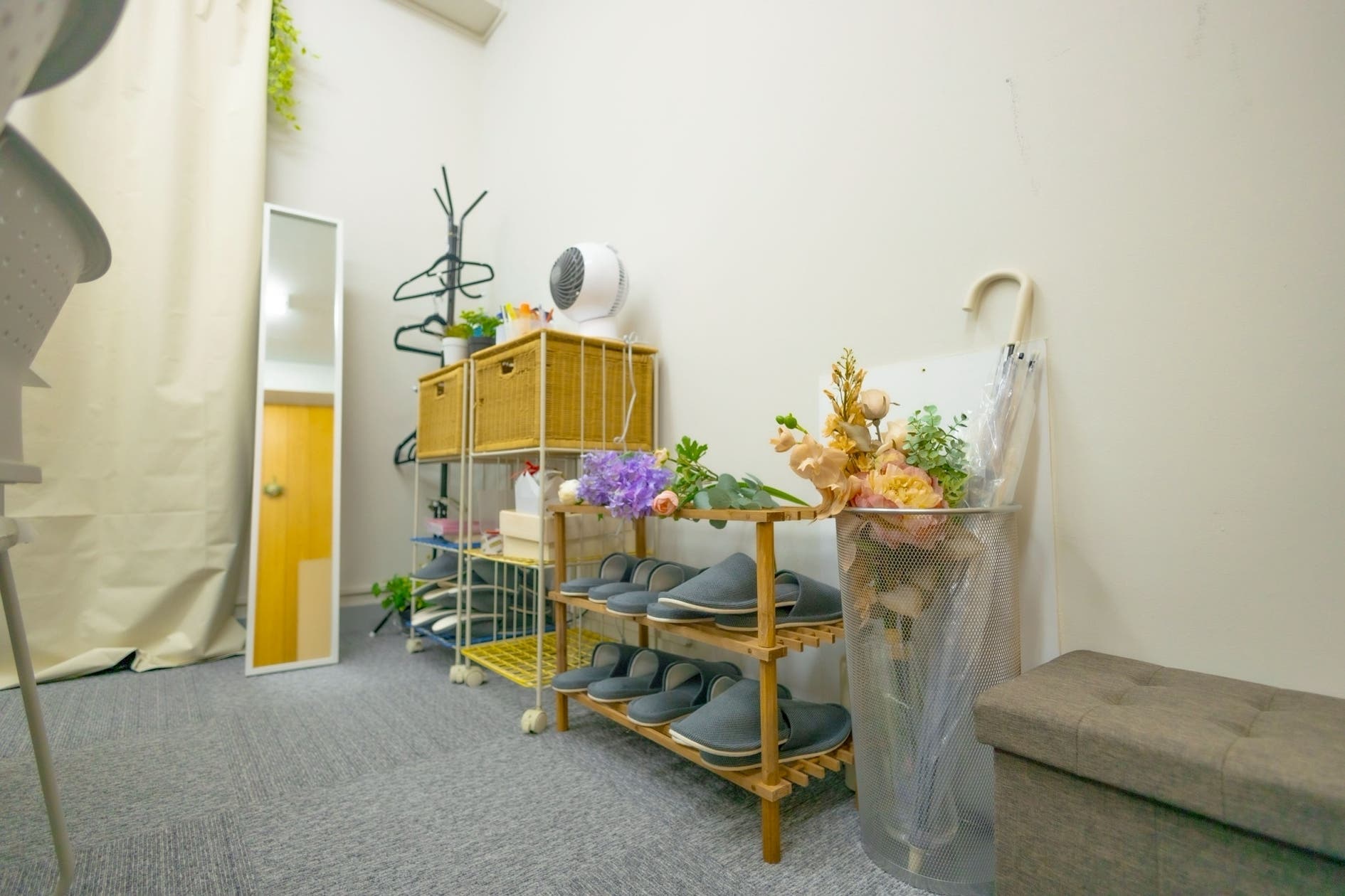 大手町A２🚶‍♀️神田駅西口🚶‍♀️3分🍀12名(＋４名）🍀 会議/勉強会/ボードゲーム/研修/設備無料✨1日プラン✨の写真4