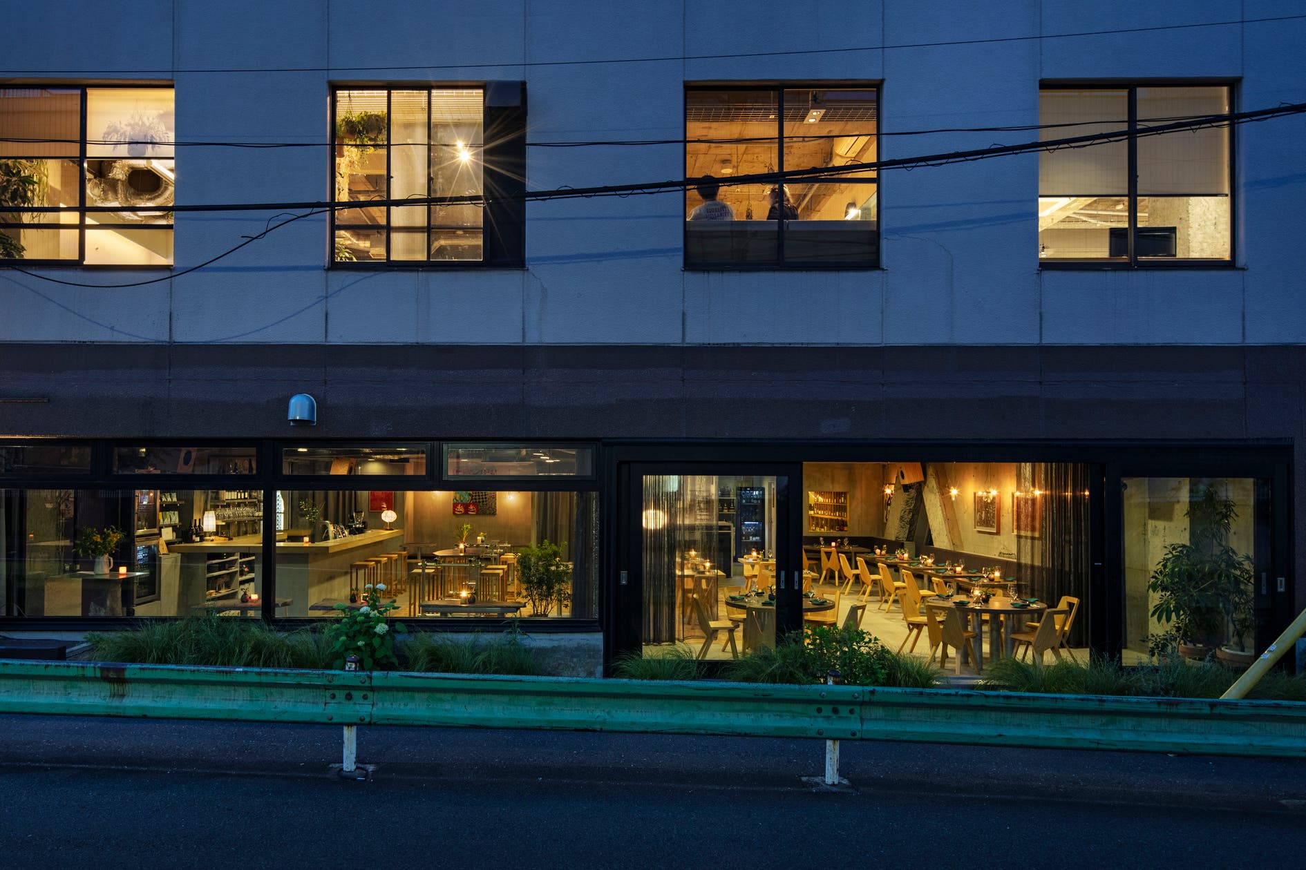 ・池尻大橋駅徒歩3分｜自然光と素材感のあるバー・カフェ・レストランスペースの写真16
