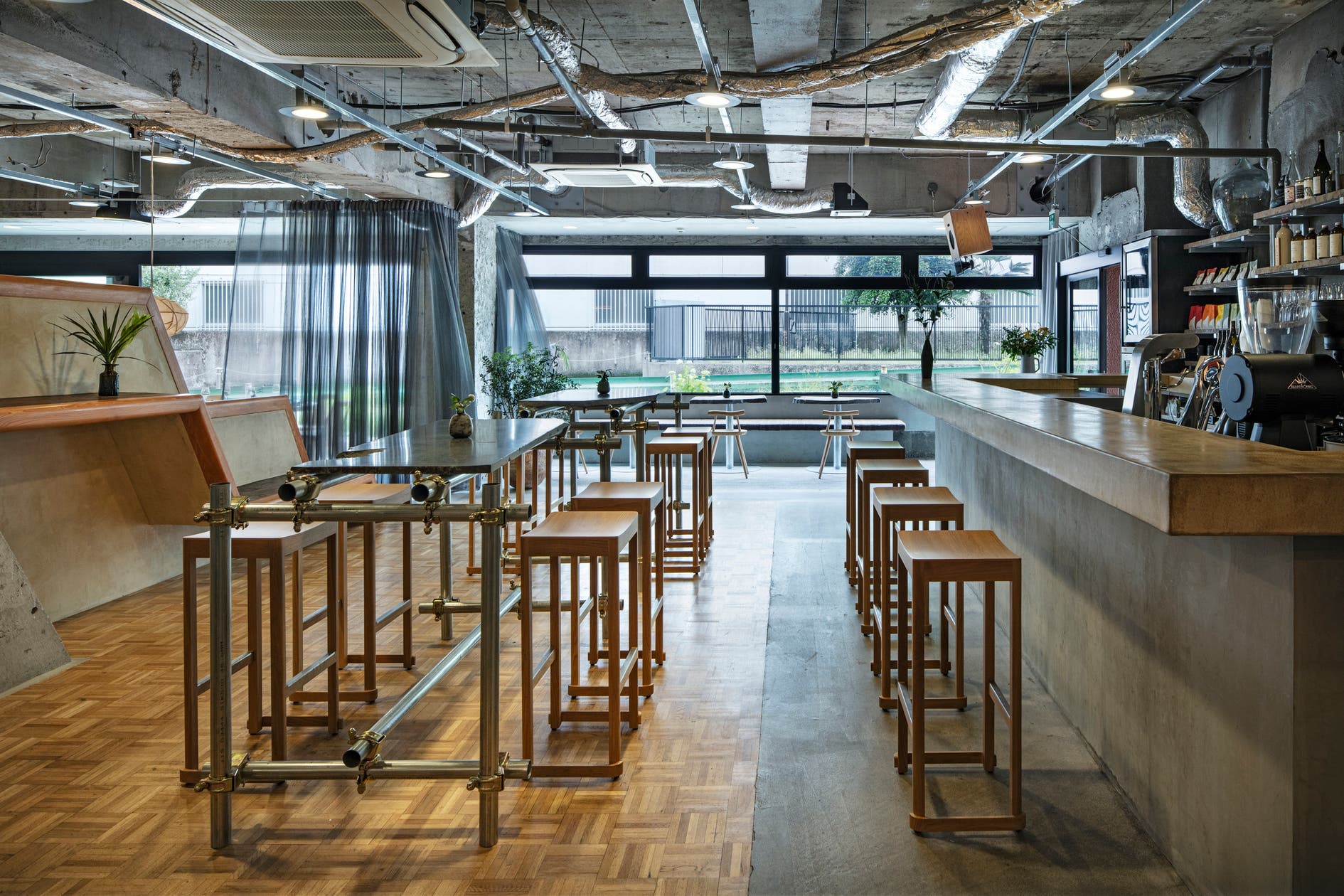 ・池尻大橋駅徒歩3分｜自然光と素材感のあるバー・カフェ・レストランスペースの写真21