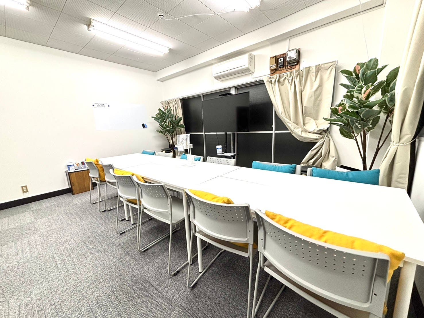 大手町A２🚶‍♀️神田駅西口🚶‍♀️3分🍀24時間利用可🍀 会議/勉強会/ボードゲーム/研修/設備無料✨1日プラン✨の写真3