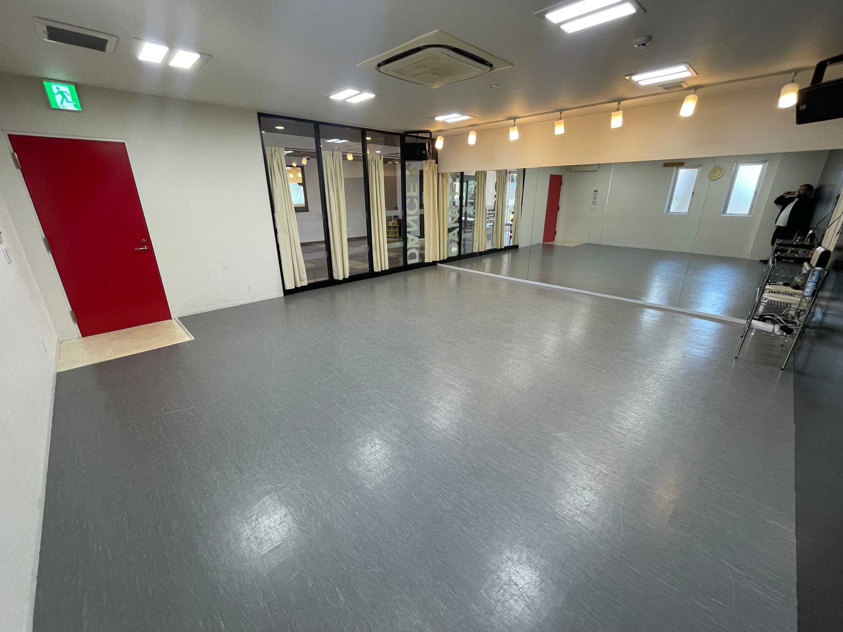 【熊本市】個人練習・少人数に最適！集中できるダンス個室。駐車所完備の写真1