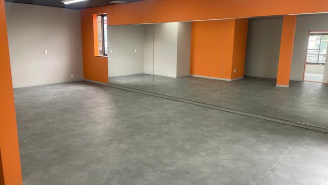 【熊本IC近・駐車場無料】広々ダンス・ヨガ・ピラティス・健康体操などにの写真1