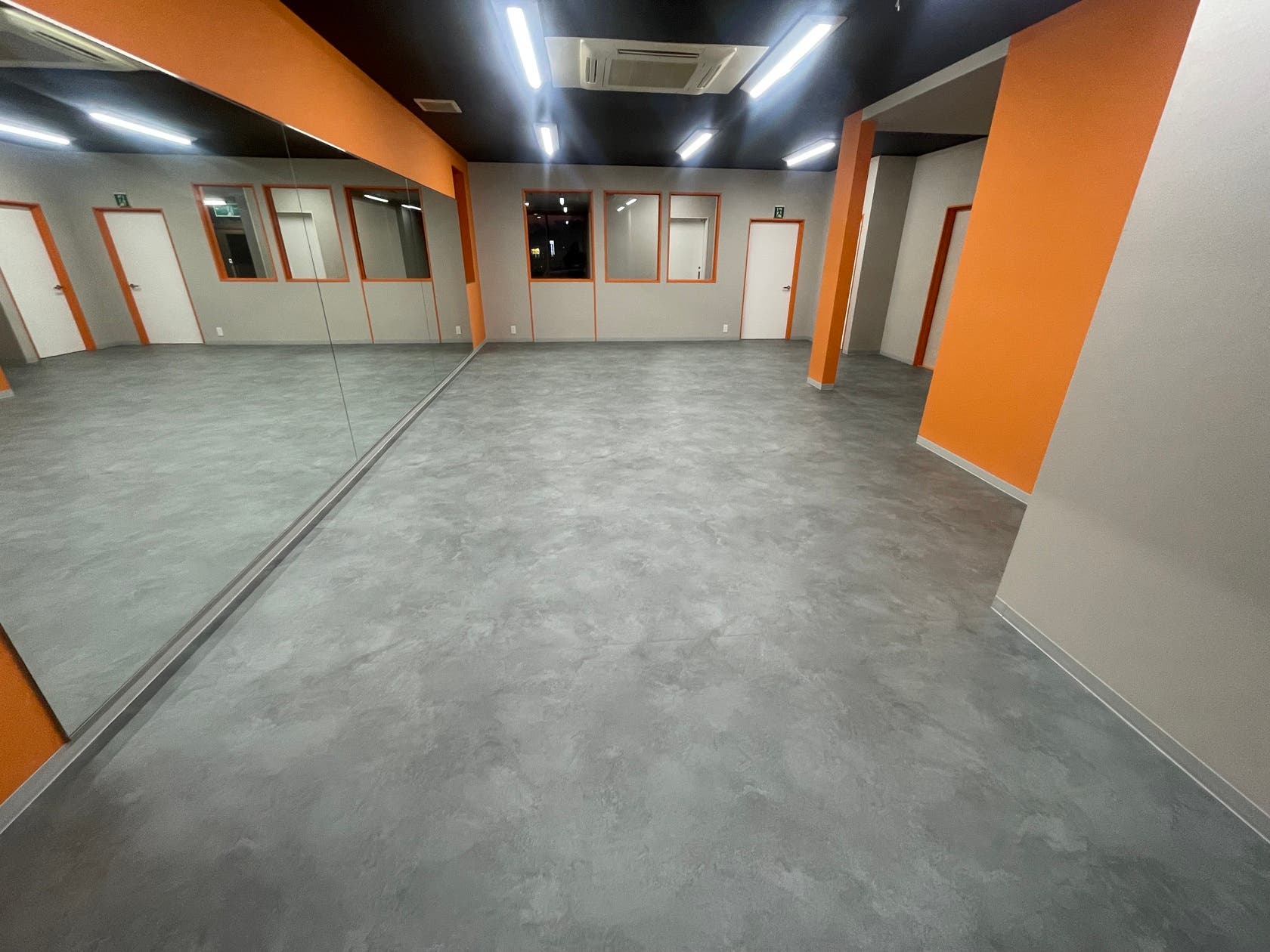 【熊本IC近・駐車場無料】広々ダンス・ヨガ・ピラティス・健康体操などにの写真2