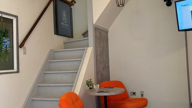 元町中華街駅から徒歩3分のレンタルスペース!スモーキーブルーとアイスグレーのかわいく落ち着いた空間!の写真5