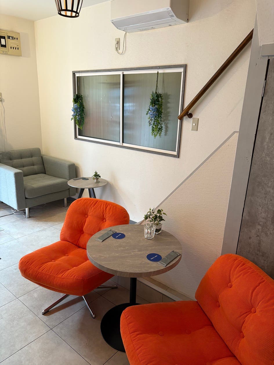 元町中華街駅から徒歩3分のレンタルスペース！スモーキーブルーとアイスグレーのかわいく落ち着いた空間！の写真6