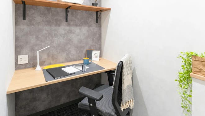 ⭐️新潟駅万代口徒歩3分⭐️1名用完全個室29/テレワーク・自習・作業スペース/スタッフ常駐✨Wi-Fi/フリードリンクの写真1