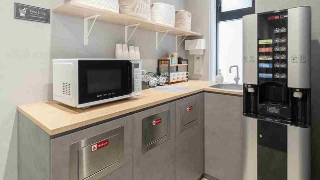 ⭐️新潟駅万代口徒歩3分⭐️1名用完全個室29/テレワーク・自習・作業スペース/スタッフ常駐✨Wi-Fi/フリードリンクの写真2