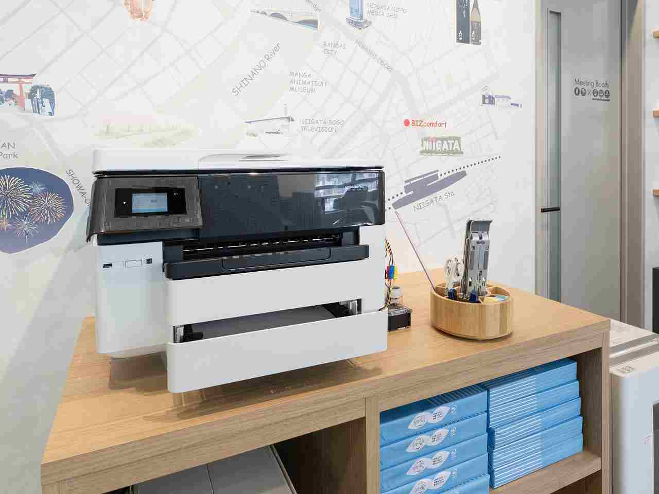 ⭐️新潟駅万代口徒歩3分⭐️1名用完全個室29/テレワーク・自習・作業スペース/スタッフ常駐✨Wi-Fi/フリードリンクの写真3