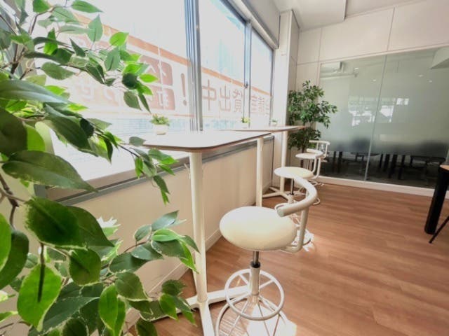【集中できる】六本木の穴場ワークスペース｜Wi-Fi・ドリンク無料｜テレワーク・自習に◎の写真1
