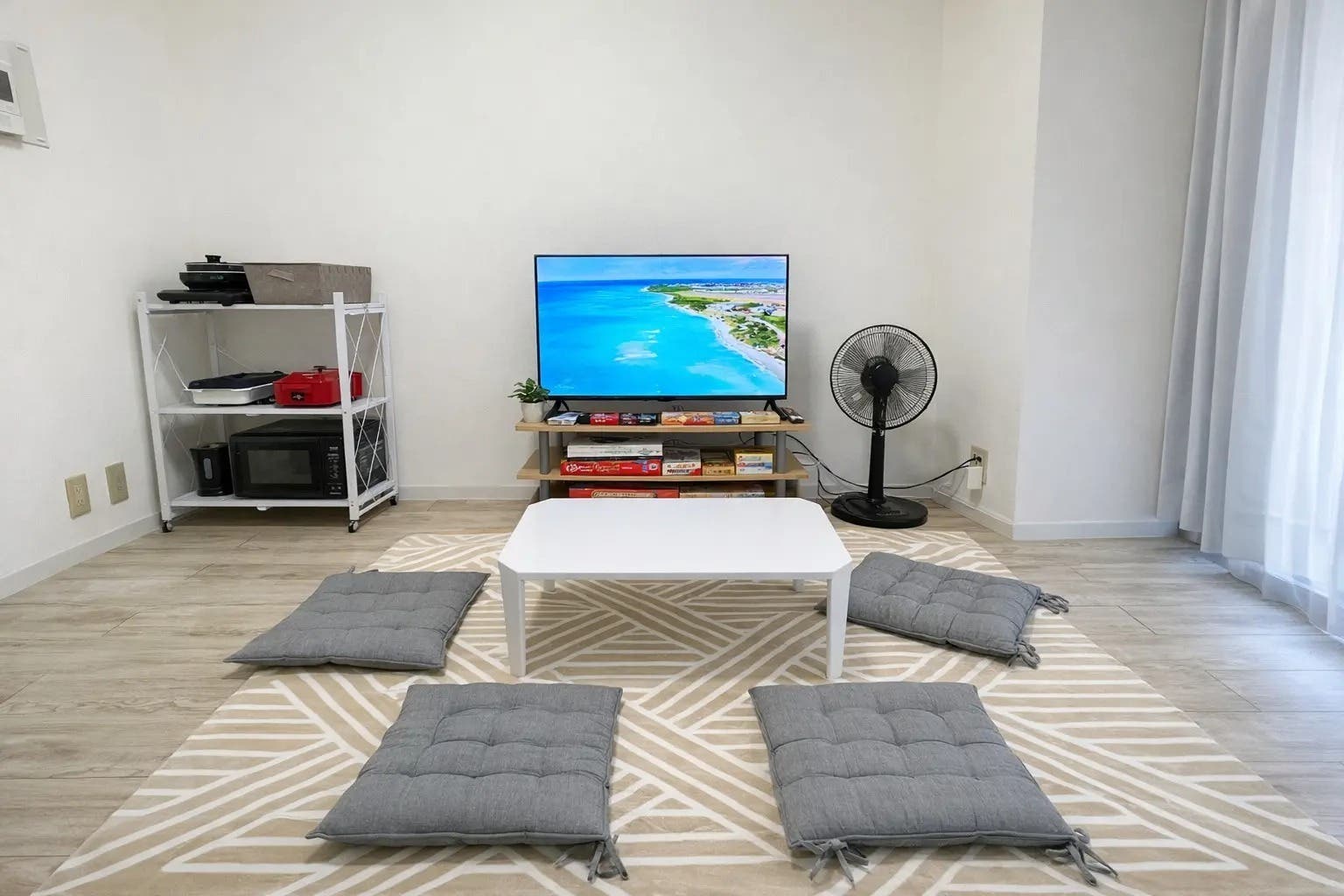 🚶京橋駅徒歩3分｜高速Wi-Fi完備📶｜🎲ボードゲーム充実｜🍳BRUNO＆卓上IHあり｜🎬映画見放題スペース🔌の写真1