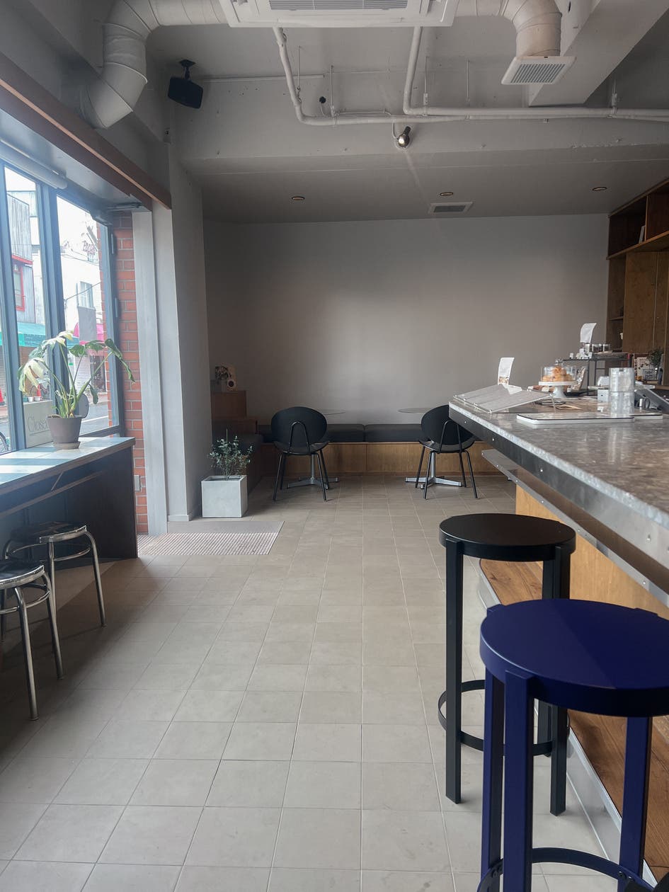 西永福駅1分｜大きな窓と天然石カウンターの海外風カフェ｜撮影・間借り営業可◎の写真4