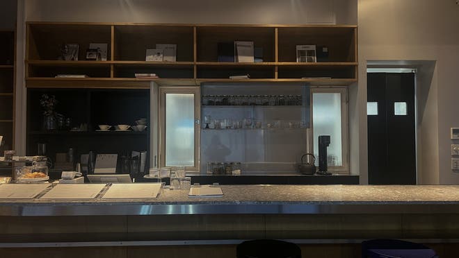 西永福駅1分|大きな窓と天然石カウンターの海外風カフェ|撮影・間借り営業可◎の写真7