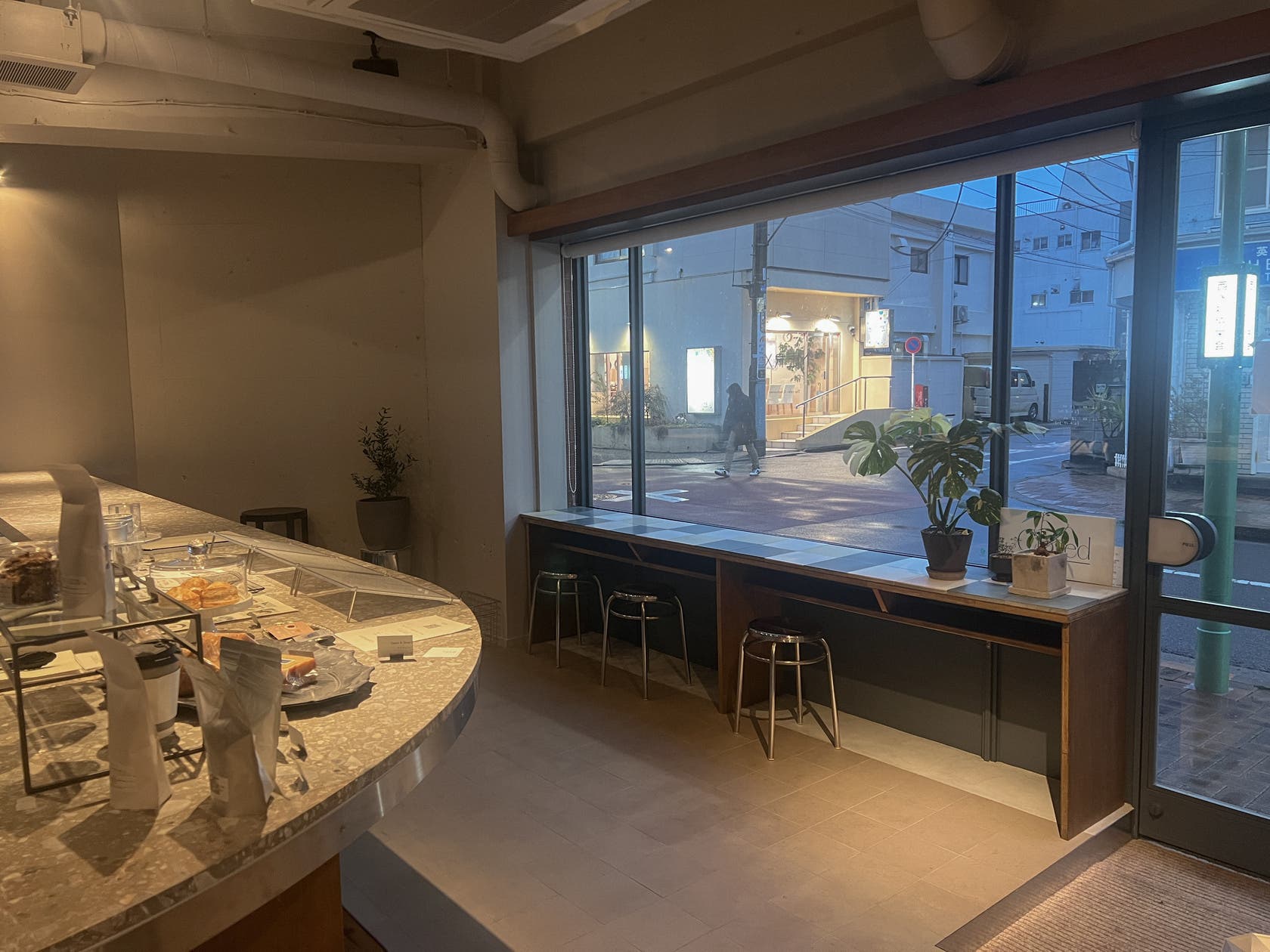 西永福駅1分｜大きな窓と天然石カウンターの海外風カフェ｜撮影・間借り営業可◎の写真8