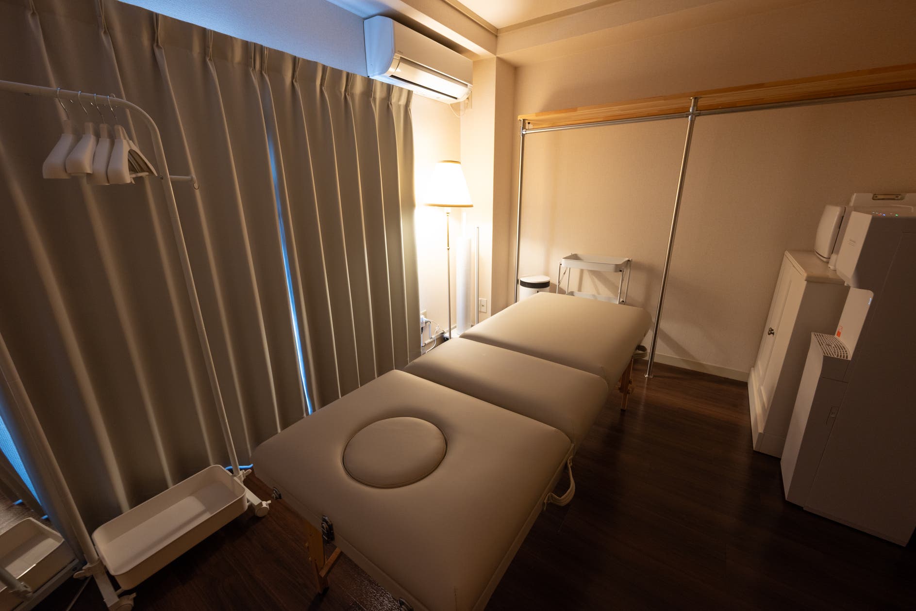 【🎉オープン記念価格】浦安駅4分/完全個室レンタルサロン🍃ナチュラルで上質な大人空間⭐無料備品多数⭐の写真3