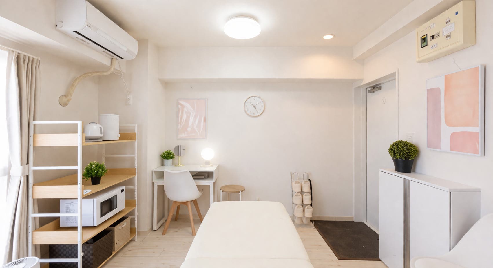 【鶴見駅徒歩3分】施術・レッスン専用 | 完全個室レンタルサロンLusoria🌿｜静かな隠れ家｜施術備品充実 の写真1