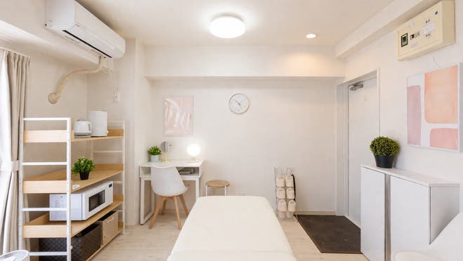 【鶴見駅徒歩3分】施術・レッスン専用 | 完全個室レンタルサロンLusoria🌿|静かな隠れ家|施術備品充実 の写真1