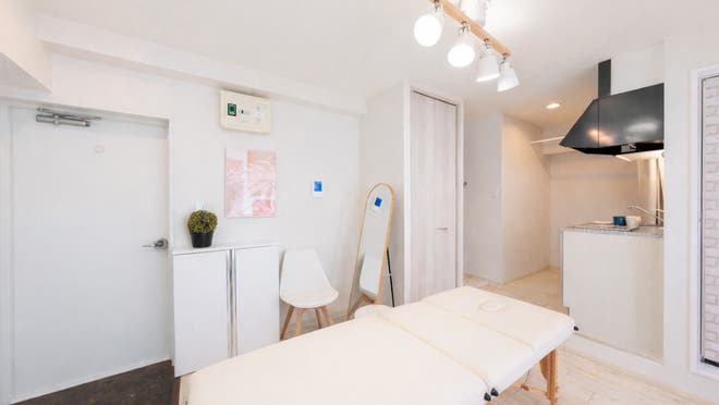 【鶴見駅徒歩3分】施術・レッスン専用 | 完全個室レンタルサロンLusoria🌿|静かな隠れ家|施術備品充実 の写真3