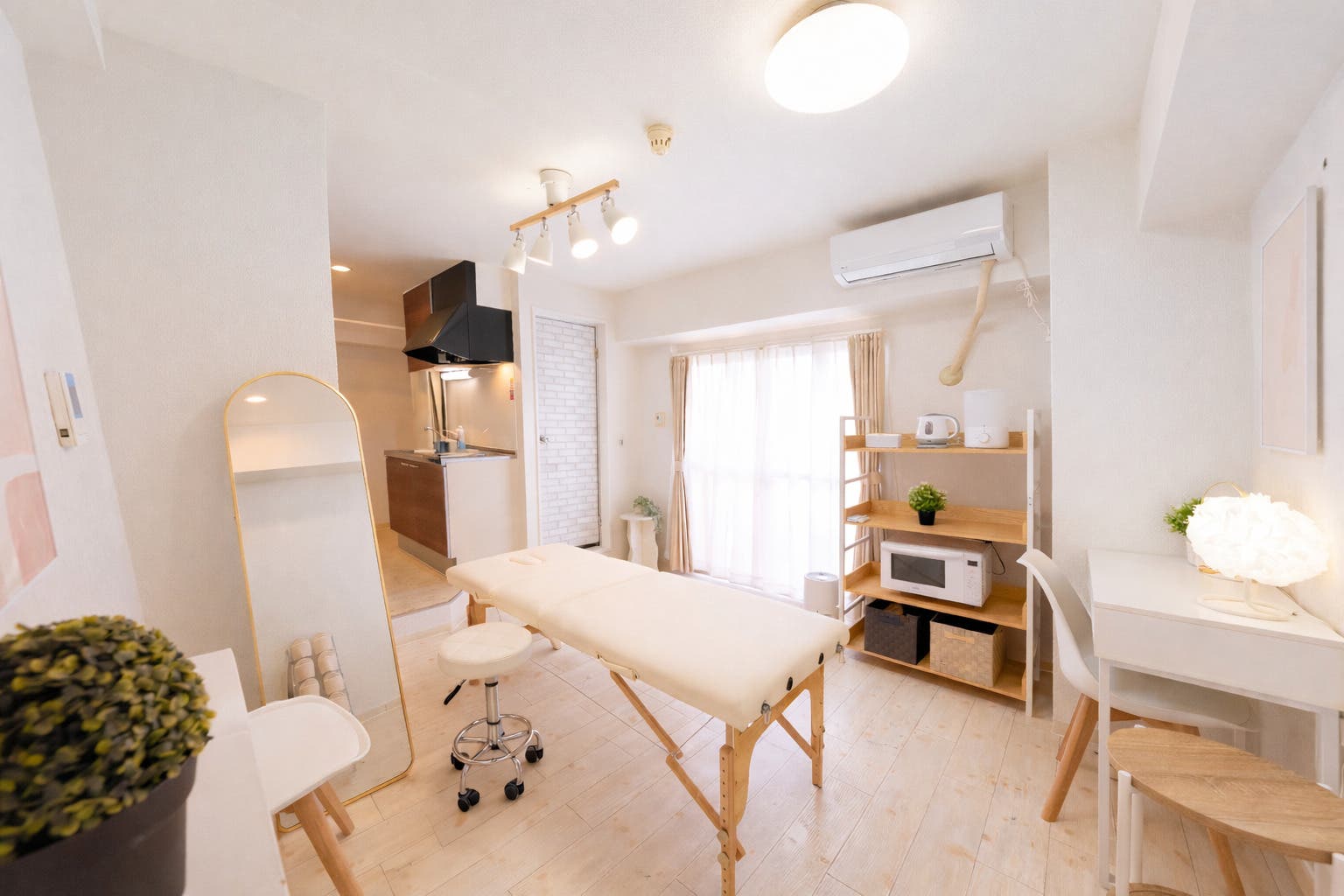 【鶴見駅徒歩3分】施術・レッスン専用 | 完全個室レンタルサロンLusoria🌿｜静かな隠れ家｜施術備品充実 の写真4