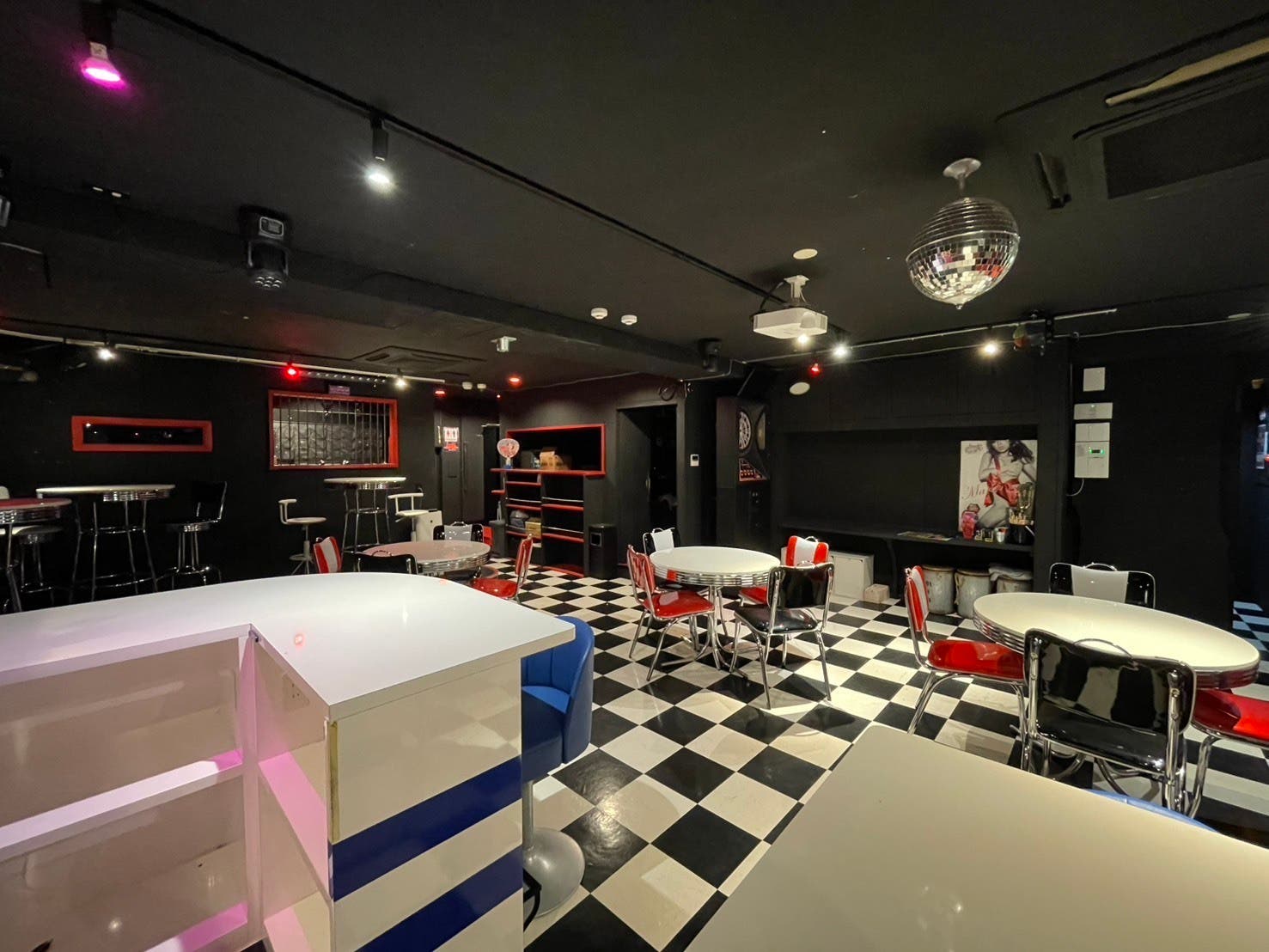 【早朝・深夜もレンタル可能！】ダンススタジオ、ヨガ、撮影、パーティー、新年会、忘年会様々な利用方法あり！の写真11