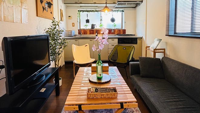 駅から徒歩2分で室内キャンプの写真1