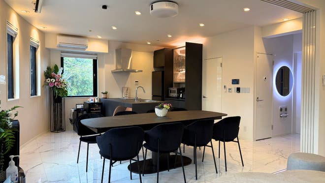 【表参道駅9分|完全貸切】屋上テラス×東京タワー夜景|キッチン・駐車場・室内ゴルフ完備|パーティ・撮影・女子会・誕生日会の写真2