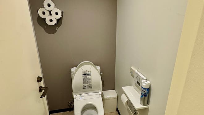 【¥561/1h】上野駅近・モニター付き鍵付き完全個室/テレワーク・Web会議向け(3009)の写真24