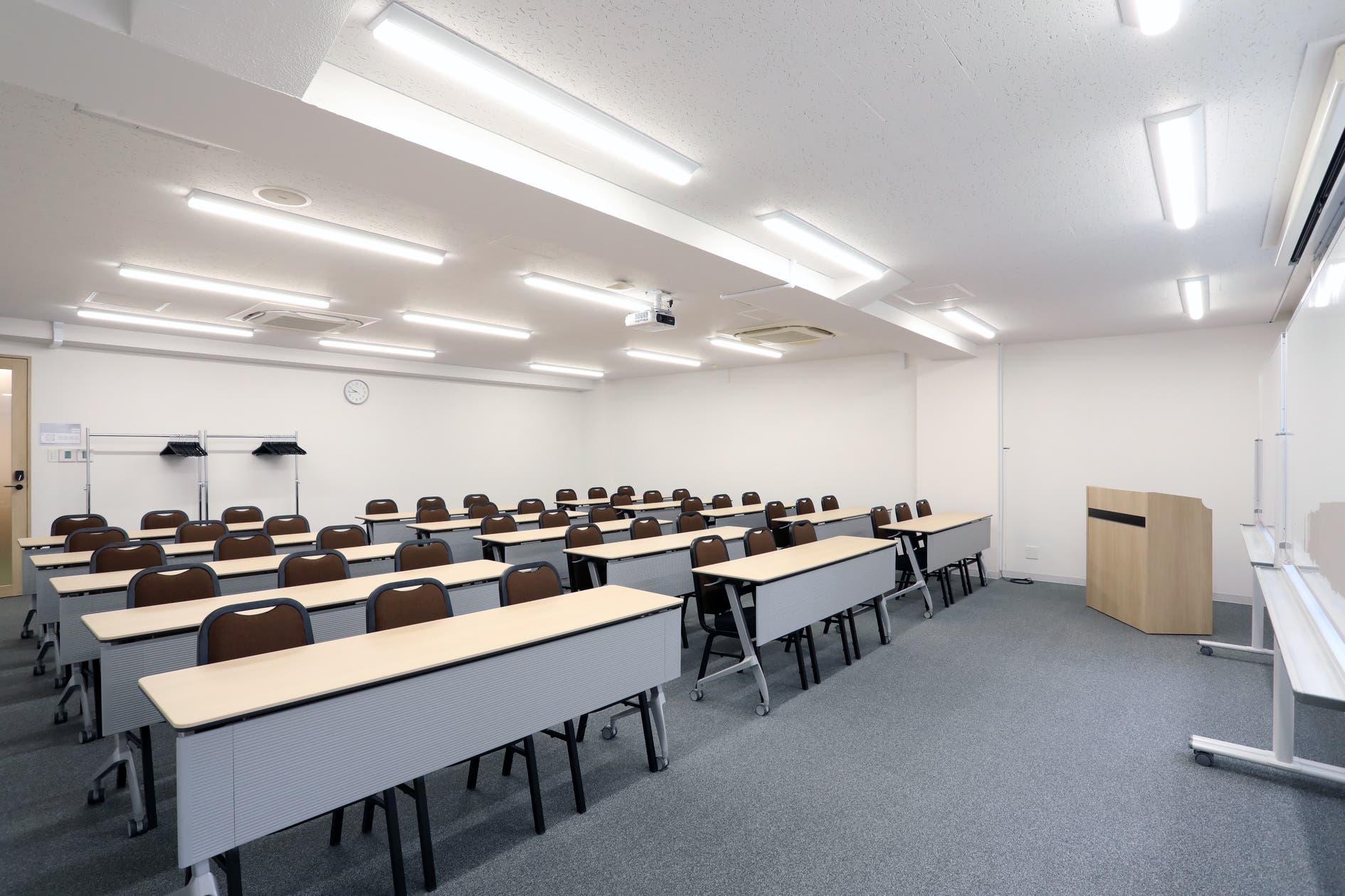 【青山一丁目304号室】2026/4/1　OPEN✨ 駅近🚃飲食持ち込み可能🍱プロジェクター・スクリーン・マイク無料🎤の写真2