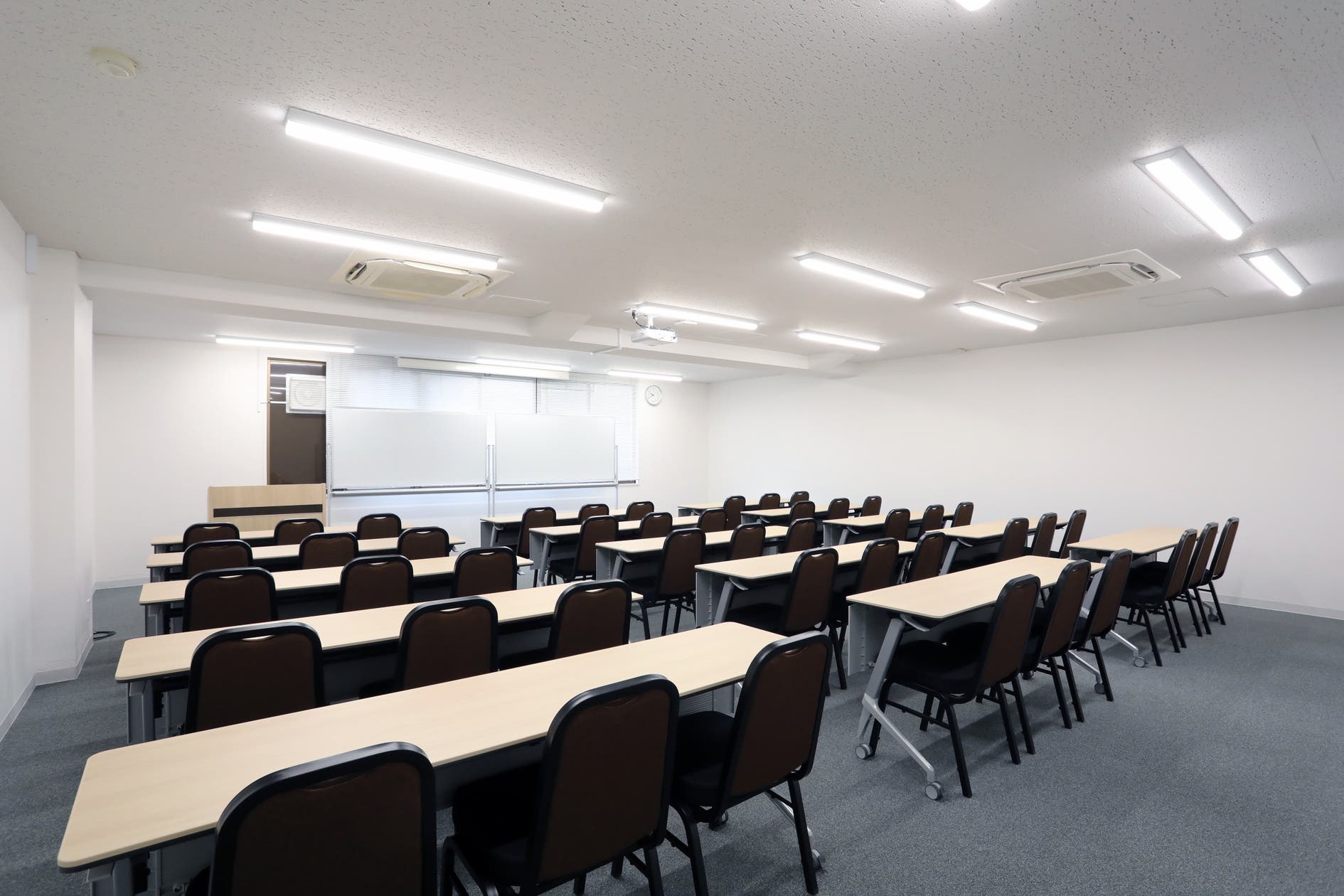 【青山一丁目304号室】2026/4/1　OPEN✨ 駅近🚃飲食持ち込み可能🍱プロジェクター・スクリーン・マイク無料🎤の写真3