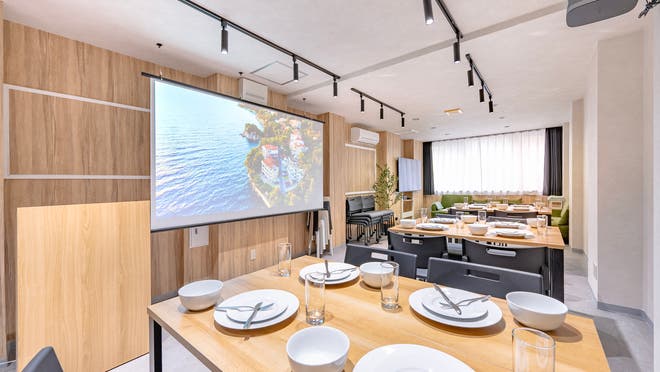 スペモ🏘️駅前ビル🏢✨会議💎飲み会🍻サテライトオフィス🏢撮影🎥セミナー⌨️841_SpemoLOUNGE新宿御苑前の写真1