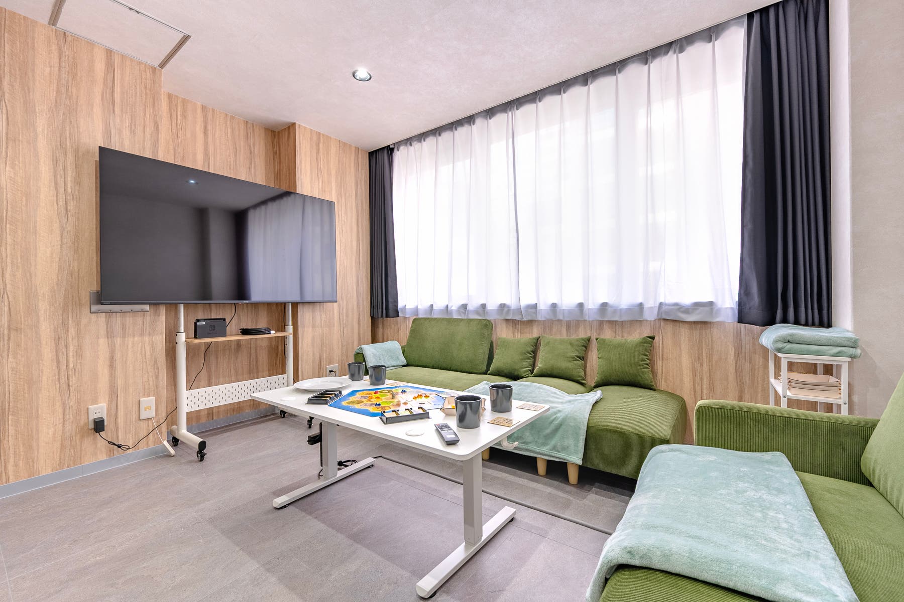 スペモ🏘️駅前ビル🏢✨会議💎飲み会🍻サテライトオフィス🏢撮影🎥セミナー⌨️841_SpemoLOUNGE新宿御苑前の写真2