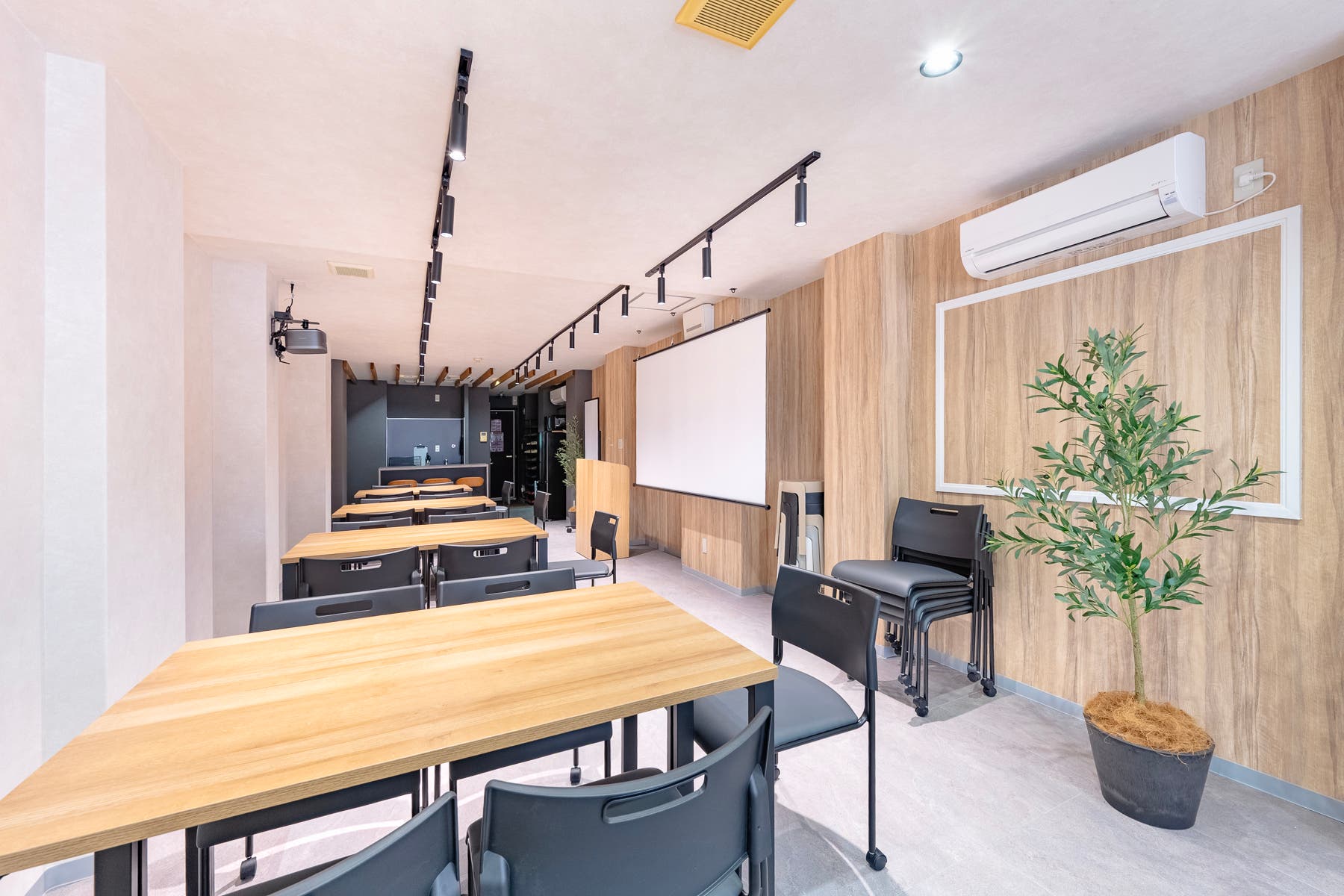 スペモ🏘️駅前ビル🏢✨会議💎飲み会🍻サテライトオフィス🏢撮影🎥セミナー⌨️841_SpemoLOUNGE新宿御苑前の写真11