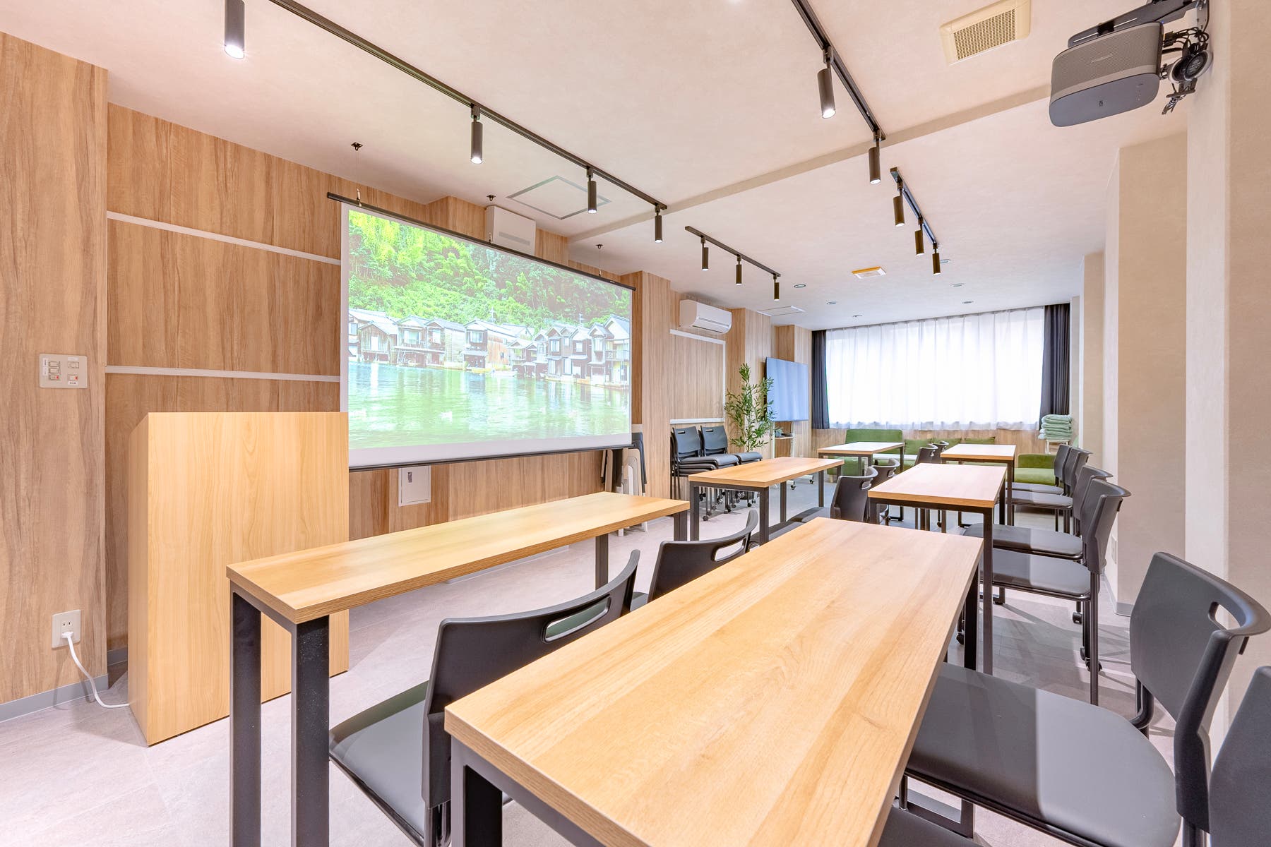 スペモ🏘️駅前ビル🏢✨会議💎飲み会🍻サテライトオフィス🏢撮影🎥セミナー⌨️841_SpemoLOUNGE新宿御苑前の写真14