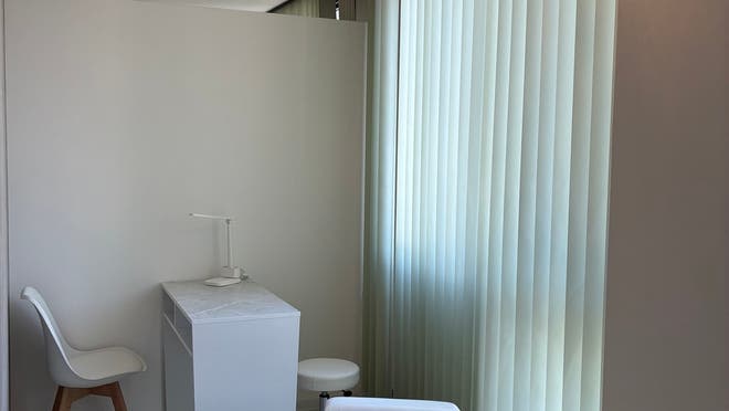 高崎駅徒歩4分のレンタルサロンの写真1