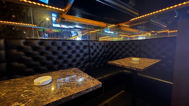 六本木駅すぐ!カラオケ&ダーツ完備の隠れ家バーを完全貸切の写真5