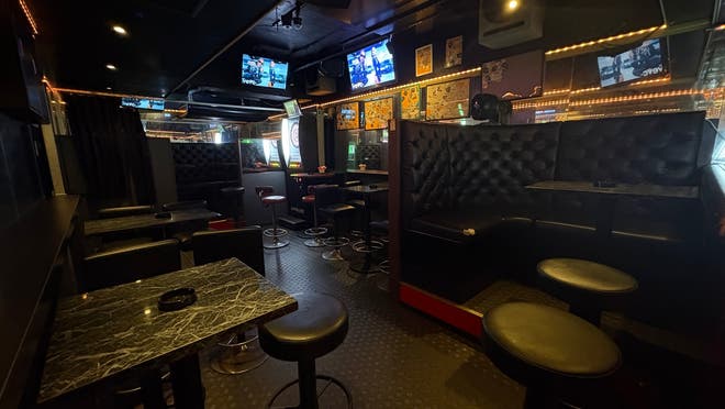 六本木駅すぐ!カラオケ&ダーツ完備の隠れ家バーを完全貸切の写真9