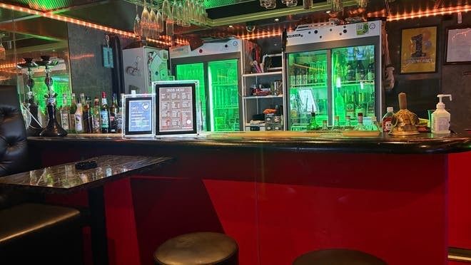 六本木駅すぐ!カラオケ&ダーツ完備の隠れ家バーを完全貸切の写真10