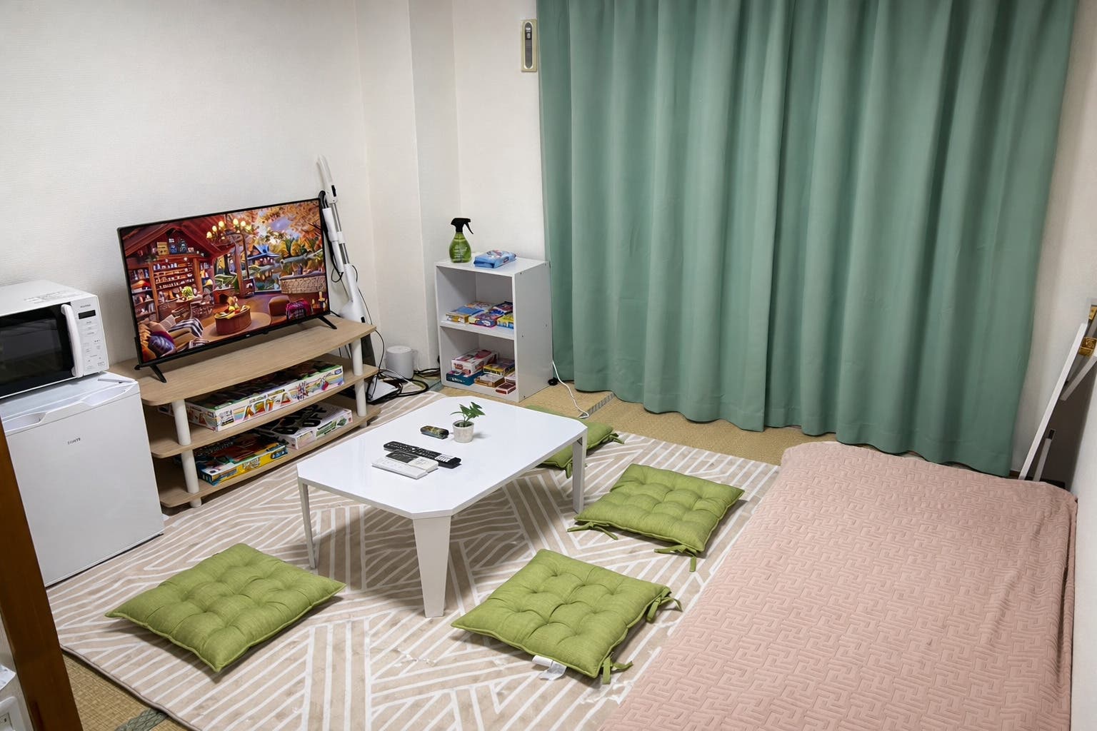 和室🇯🇵京橋駅徒歩3分｜高速Wi-Fi完備📶｜🎲ボードゲーム充実｜🍳BRUNO＆卓上IHあり｜🎬映画見放題スペースの写真1