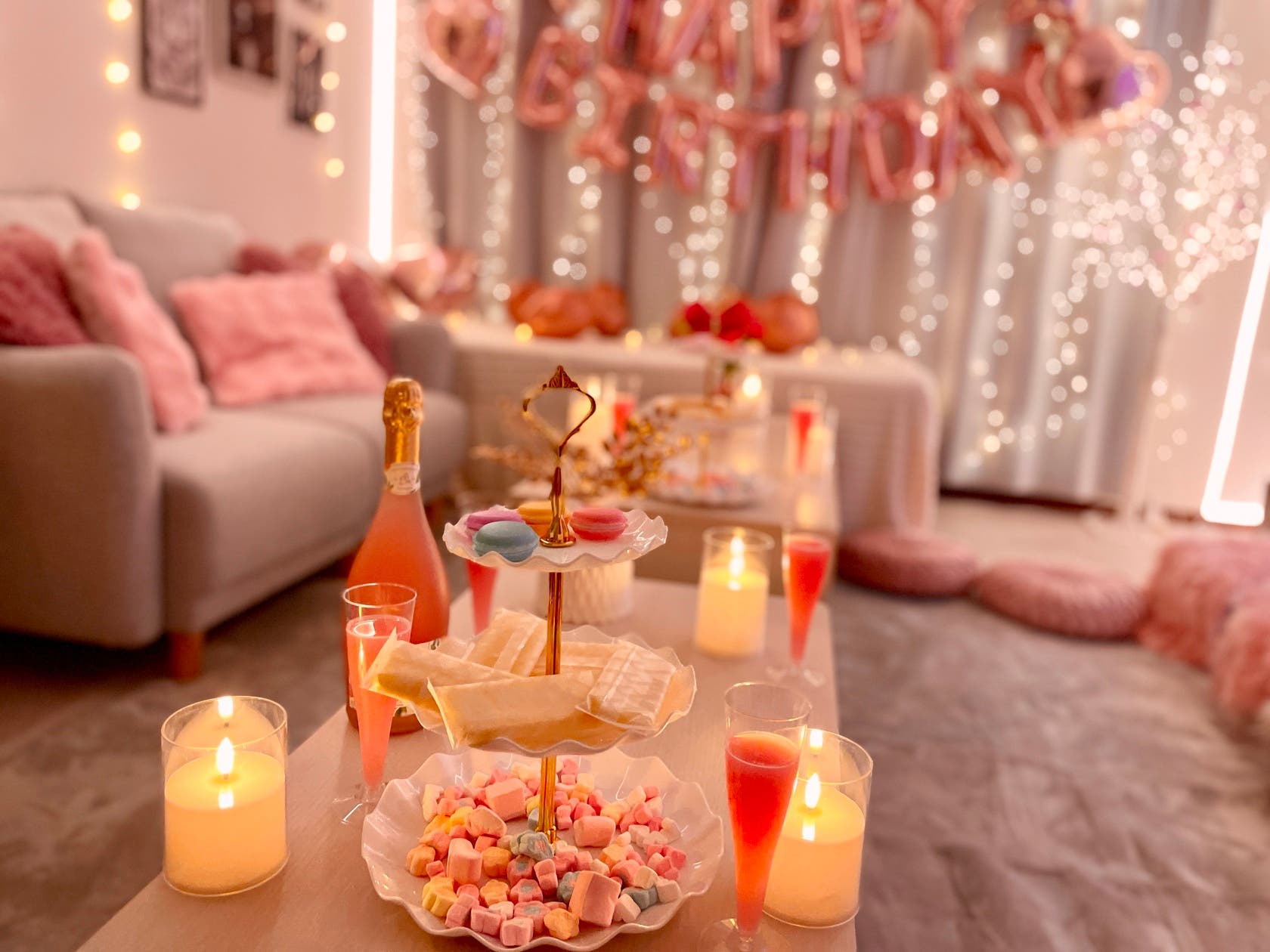 烏丸御池駅1分✨ふかふかマットレス🤍学生特典🎁 デート💕女子会🥂大迫力100㌅映画鑑賞／Switch🎮お子様連れ河原町の写真10